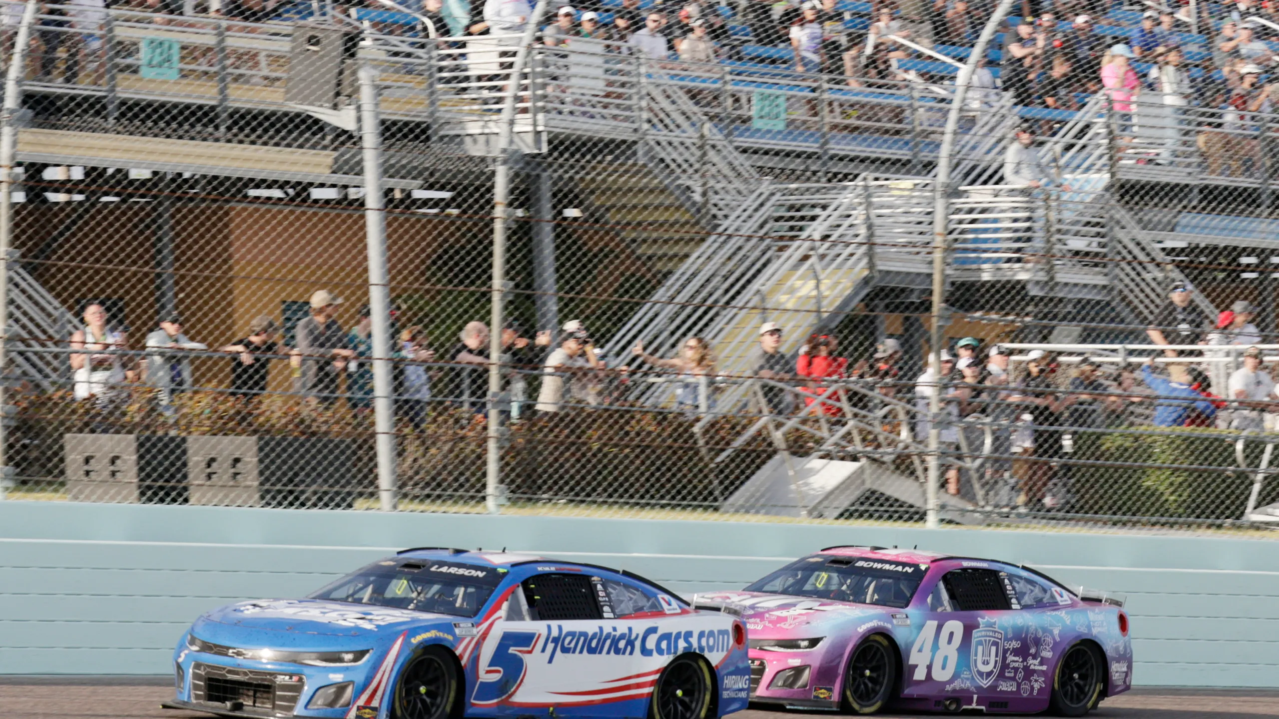 Drama in the Final 10 laps: Kyle Larson Wins at Miami – Fantom Sports ...